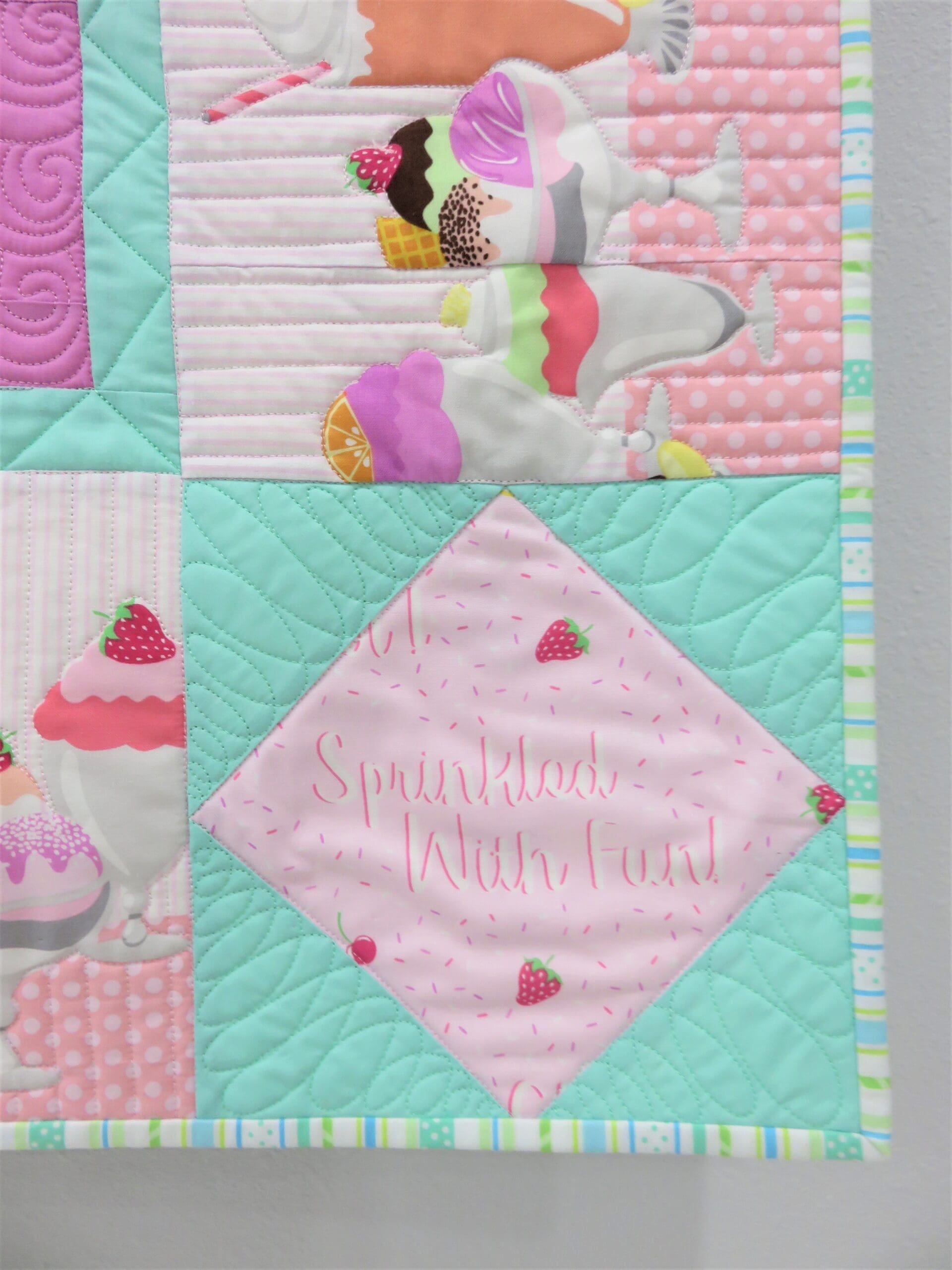 Ice Cream, You Scream Quilt FREE PATTERN - Kustom Kwilts